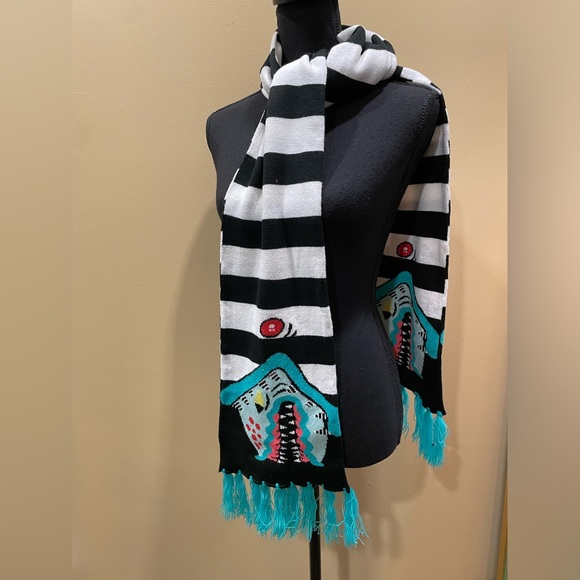 Beetlejuice | Accessories | Beetlejuice Sandworm Knit Scarf Horror Goth ...